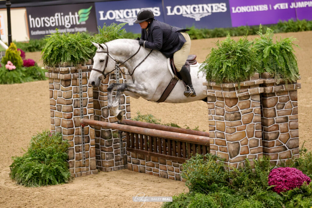 Que Sera and Elliot Bring Home Blue from $10,000 Children's and Adult ...